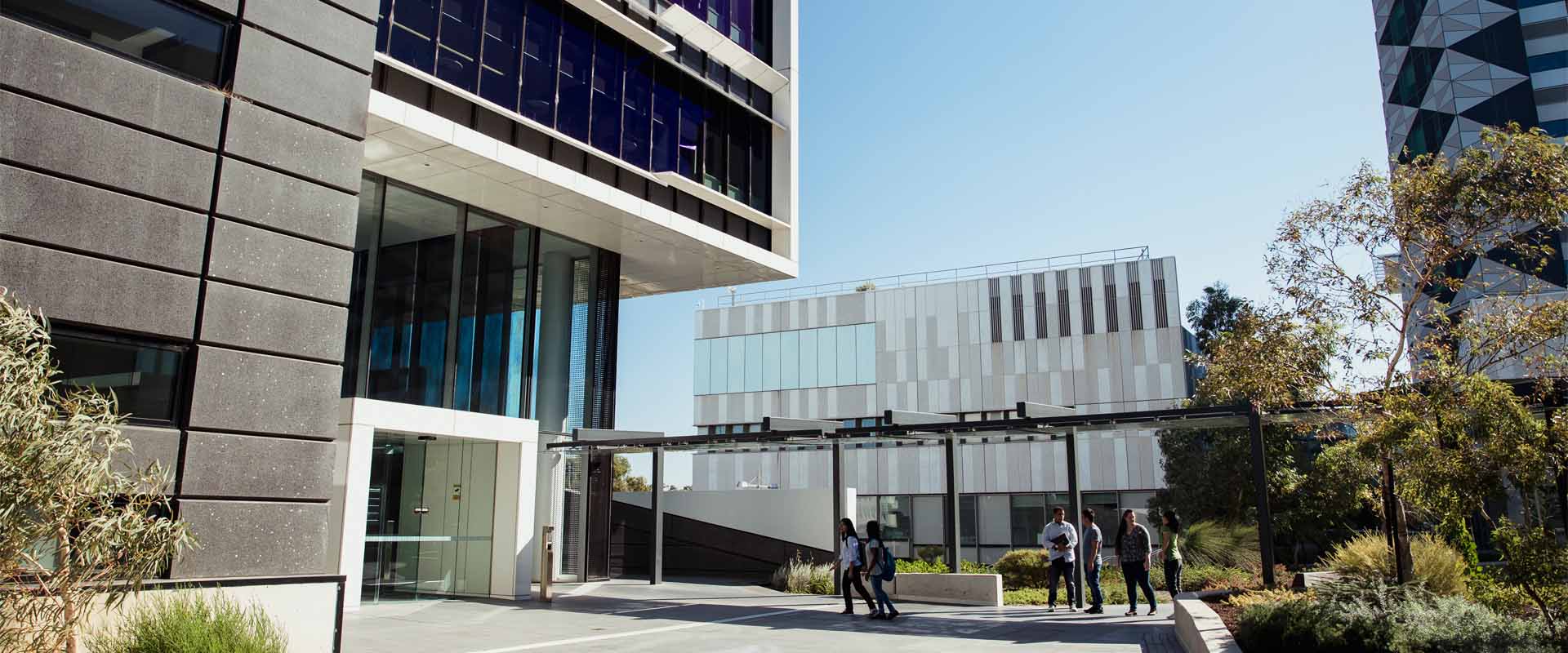 Decarbonising the campus city